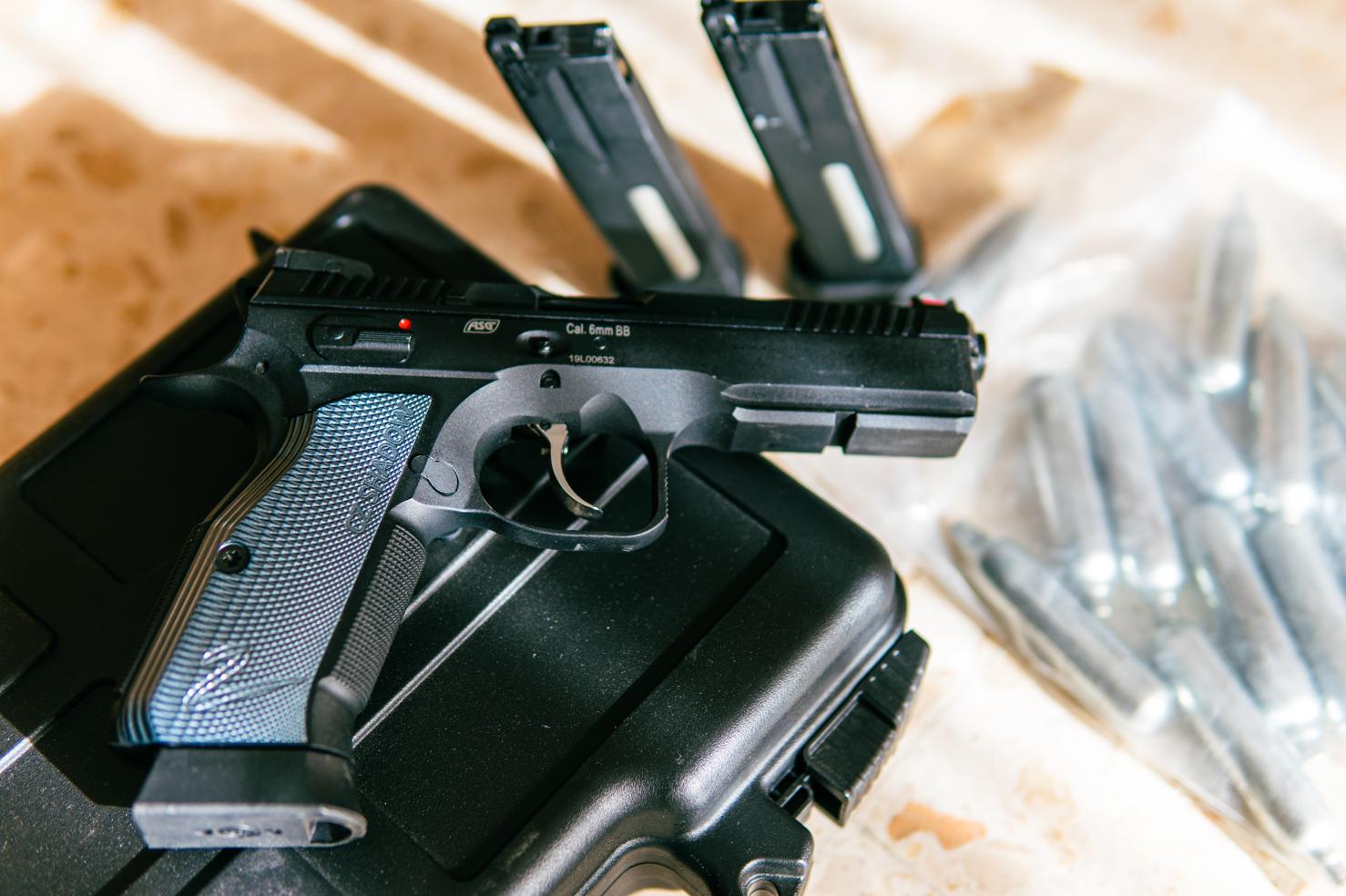 CZ Shadow 2 + 3 cargadores + Funda + Maletín Mijas Costa - Compra Venta ...